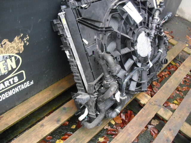 range rover velar L560 radiateur pack 2.0 benzine radiateur , condensor ...