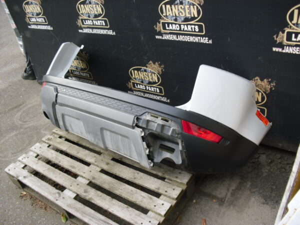 range rover evoque L538 achterbumper 2018 wit kaal met voorbereiding ...